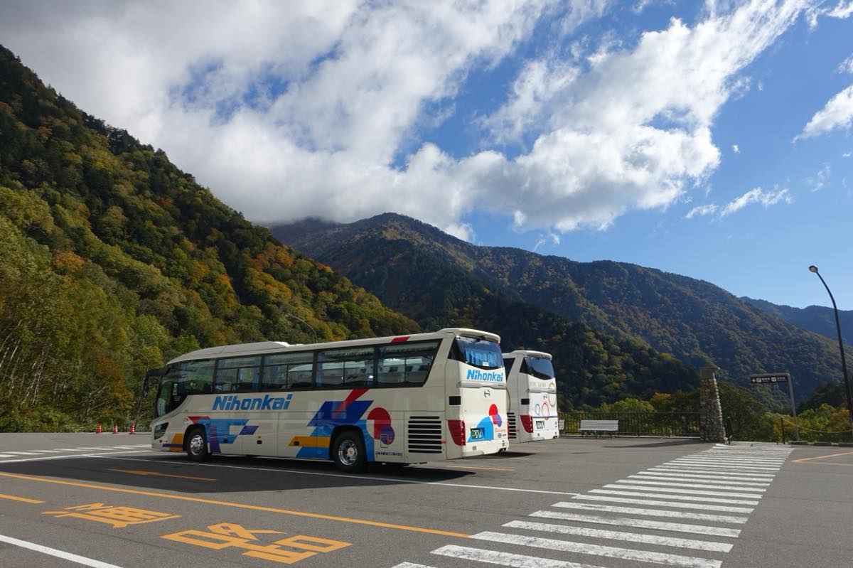 Exploring the Tateyama Kurobe Alpine Route: A Journey to the Majestic ...