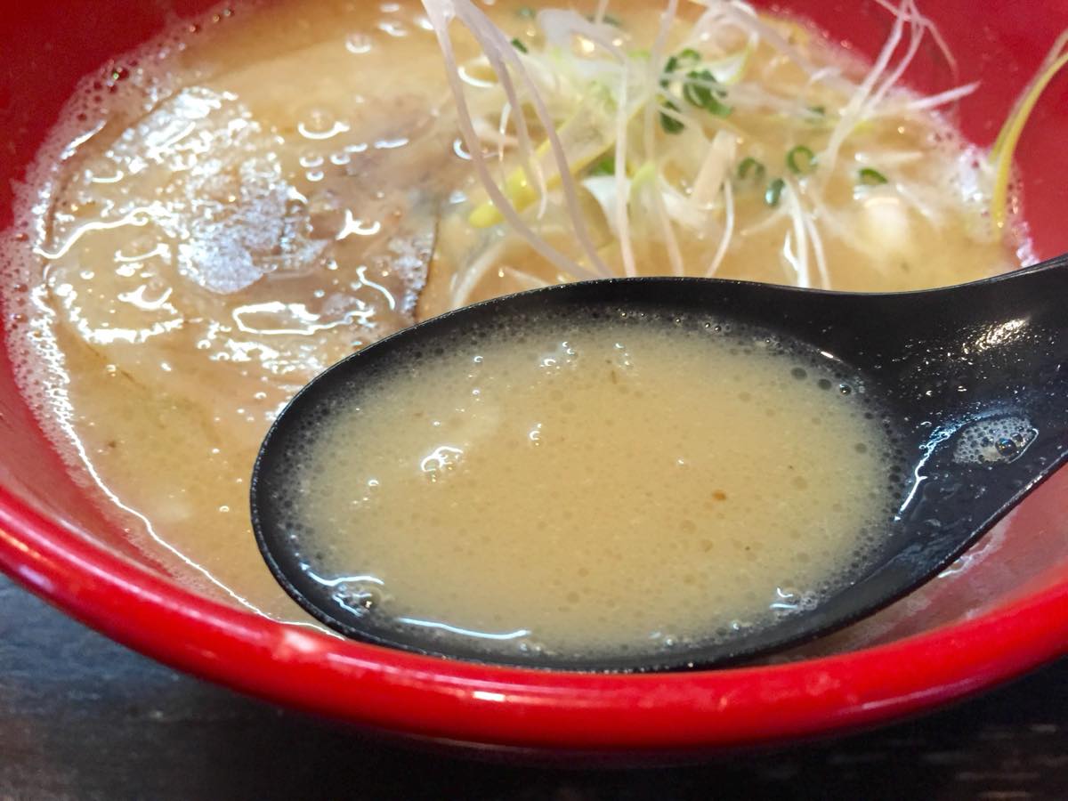 Ramen Unari: Must-Try Seafood Tonkotsu Ramen in Fukuoka | More About Japan